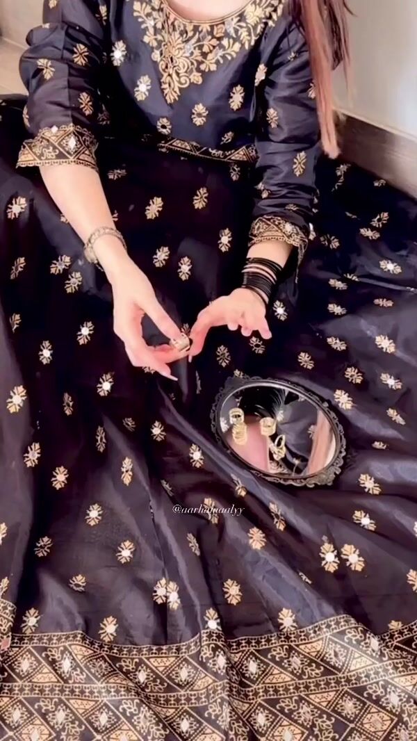 Kattan silk Maxi in Black by 1 Mahoor Haven - HYQ1725 | Laam.pk