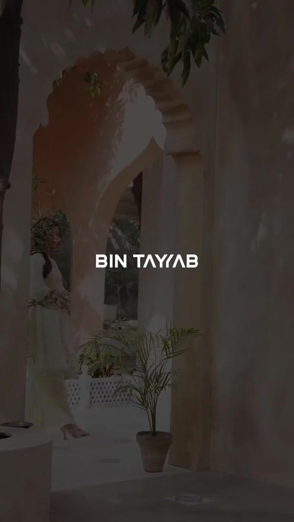 Organza Kurta Set in Butter by Bin Tayyab - XQV8241 | Laam.pk