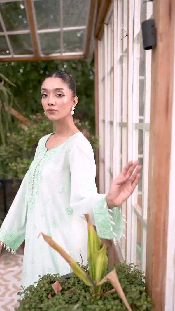 Lawn Unstitched in Mint green by Ghonche - VRY5765 | Laam.pk